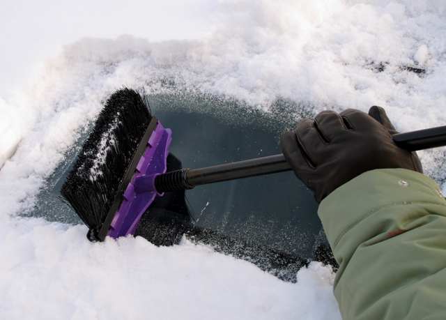 Tool of the Week: Snow and Ice Scraper - CLUNKBUCKET